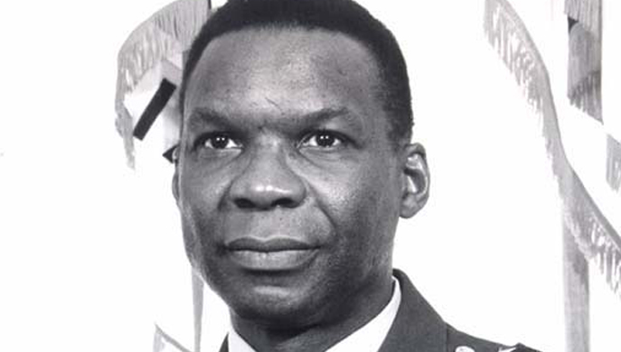 Lt. Gen. Julius W. Becton, Jr. U.S. Army (Ret.) | Pritzker Military ...